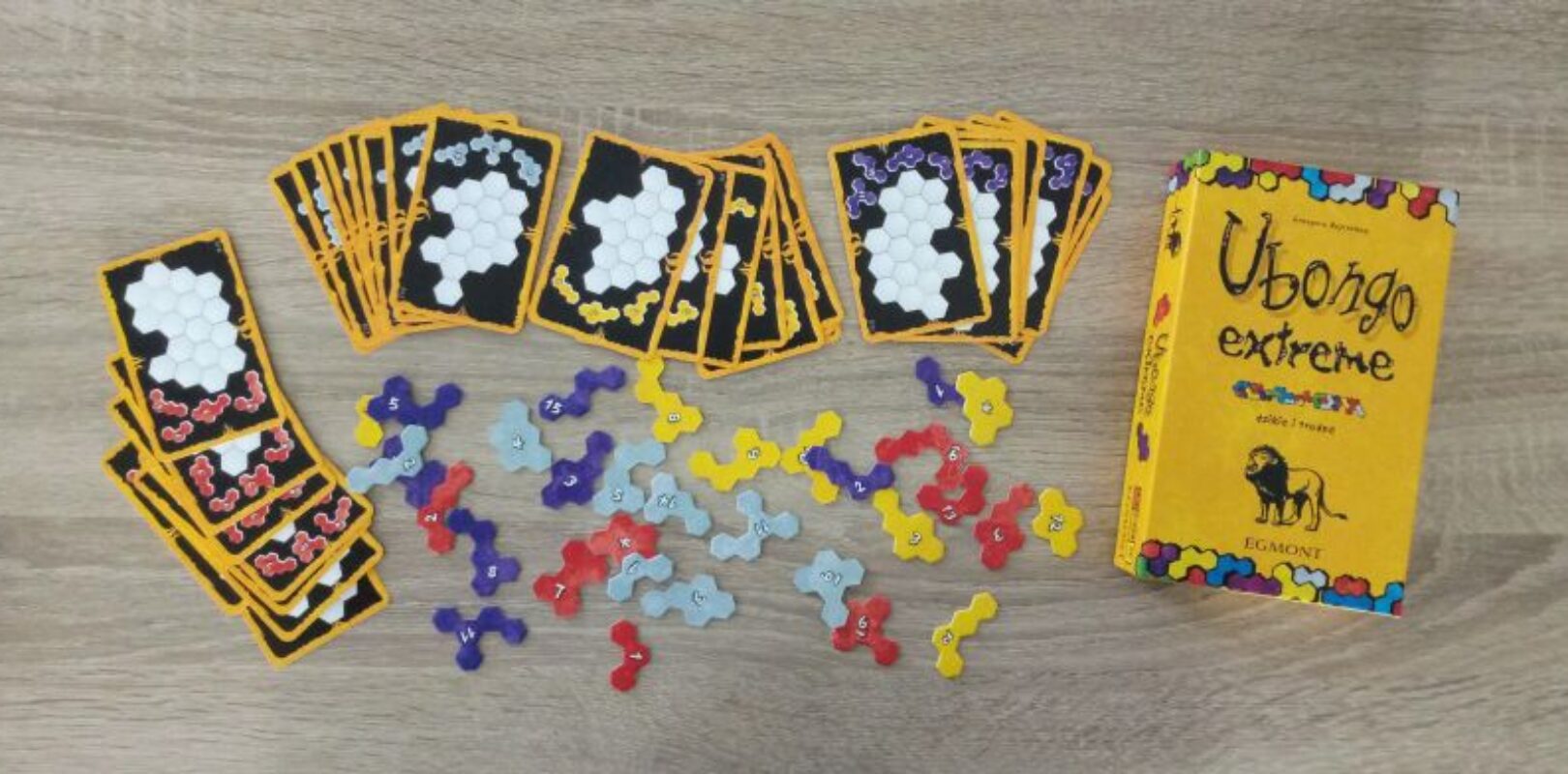 Gra Ubongo Extreme – recenzja - ustatkowanygracz.pl