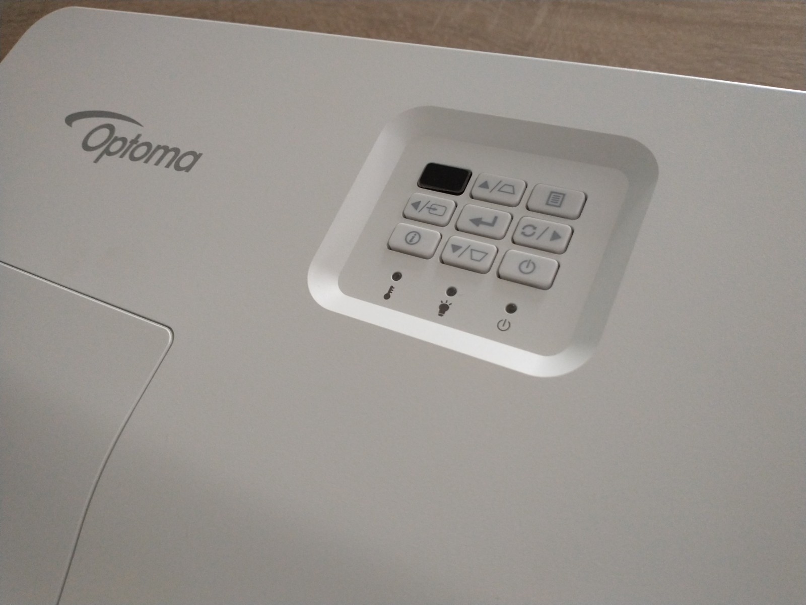 Optoma HD31UST - test projektora ultrakrótkiego rzutu | Ustatkowany Gracz