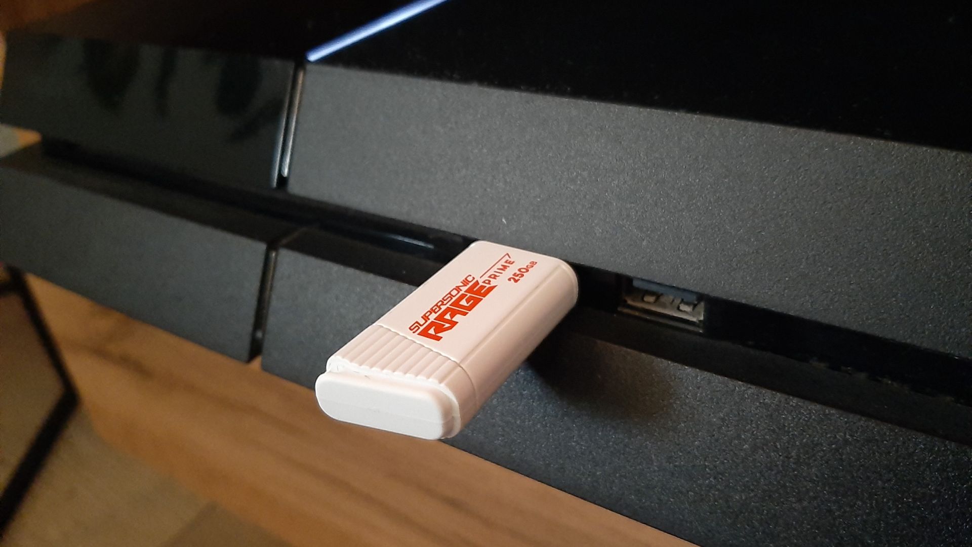 Pendrive Patriot Supersonic Rage Prime 250 GB – test | Ustatkowany Gracz