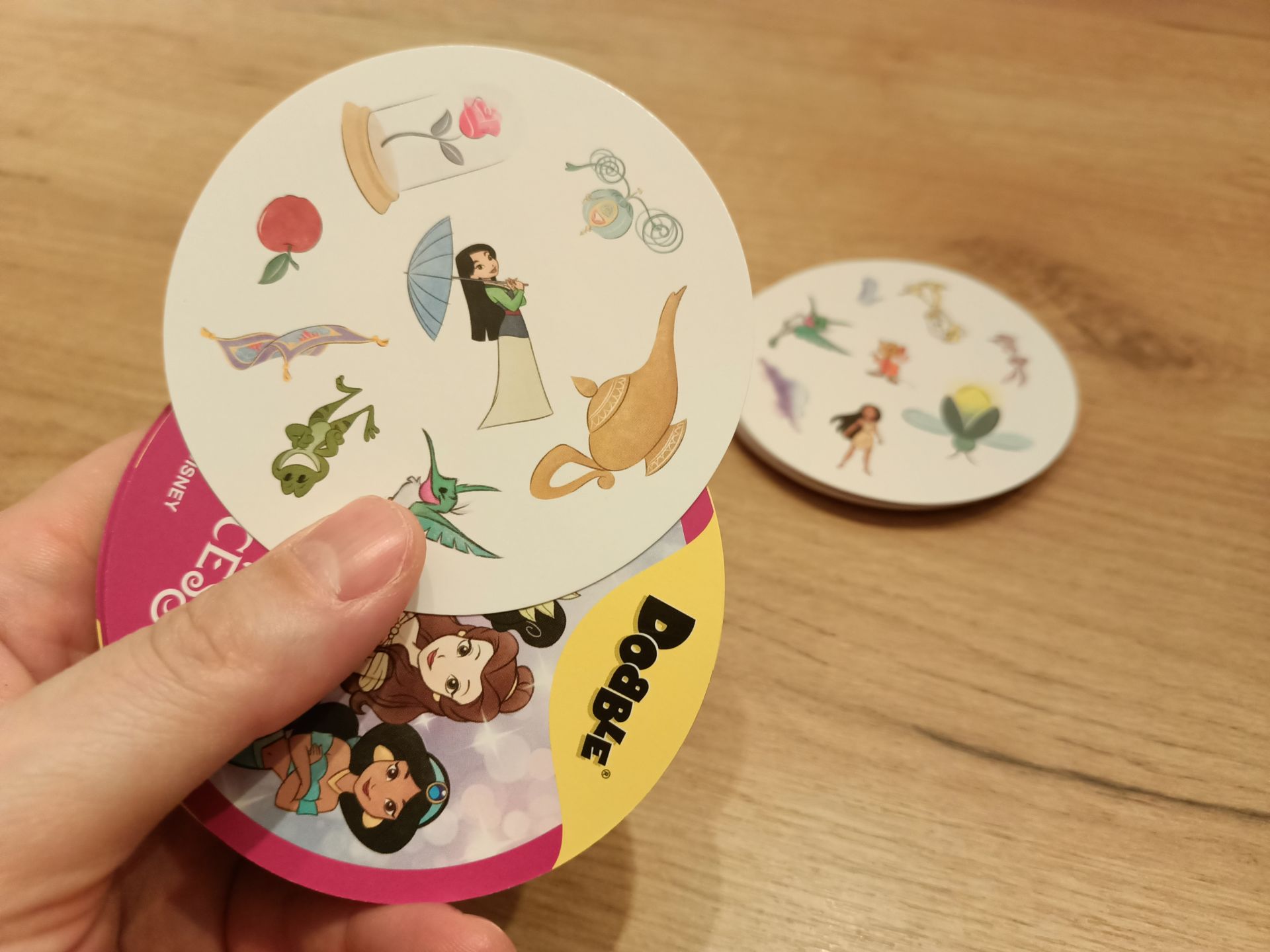 Dobble Disney Princess - recenzja | Ustatkowany Gracz
